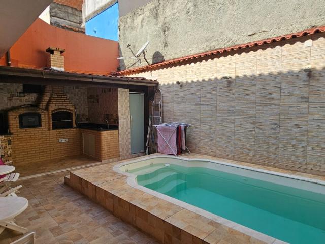 Casa em Campo Grande, Rio de Janeiro/RJ de 140m² 3 quartos à venda por R$ 498.000,00