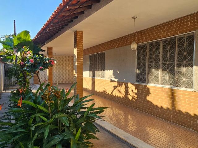 Casa em Campo Grande, Rio de Janeiro/RJ de 355m² 3 quartos à venda por R$ 899.000,00