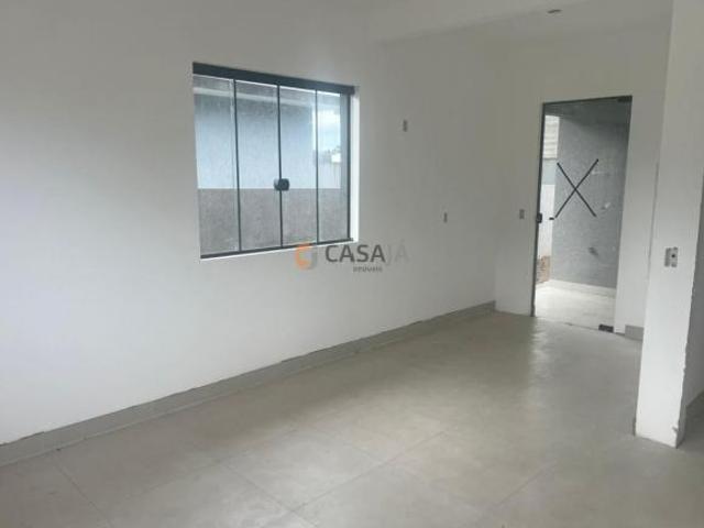 Casa em Campo Largo com 3 quartos e ótimo acabamento!