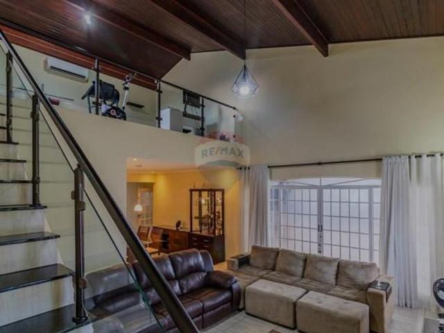 Casa em Campos: Ótimo Preço e Conforto!