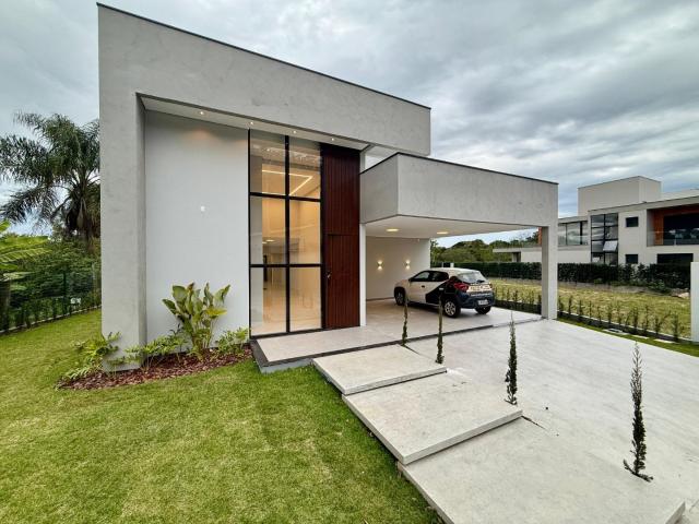 Casa em Canasvieiras, Florianópolis/SC de 192m² 3 quartos à venda por R$ 1.749.000,00