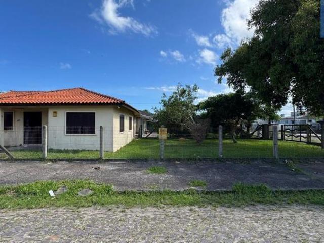Casa em Capão Novo