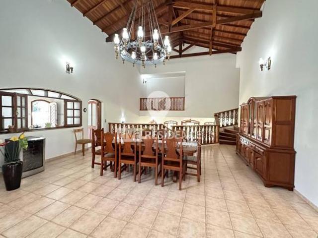 Casa em Capela do Barreiro, Itatiba/SP de 653m² 6 quartos à venda por R$ 3.300.000,00