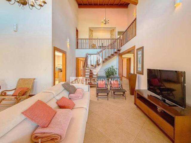 Casa em Capela do Barreiro, Itatiba/SP de 731m² 6 quartos à venda por R$ 3.500.000,00