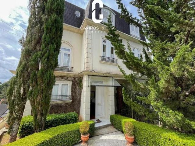Casa em Capivari com 4 suítes, ligue para agendar Campos do Jordão/SP