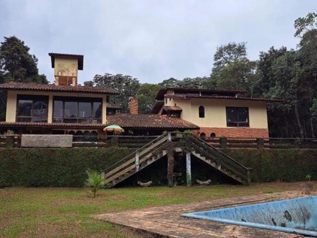 Casa em Capuava, Embu das Artes/SP de 1000m² 6 quartos à venda por R$ 1.500.000,00 ou para locação R