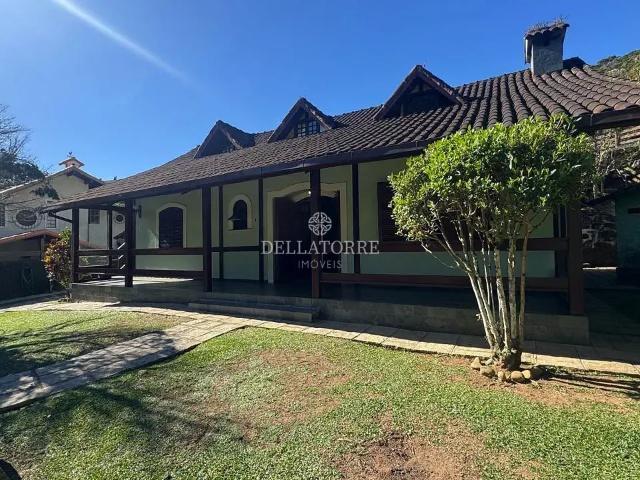 Casa em Carlos Guinle, Teresópolis/RJ de 289m² 3 quartos para locação R$ 4.800,00/mes