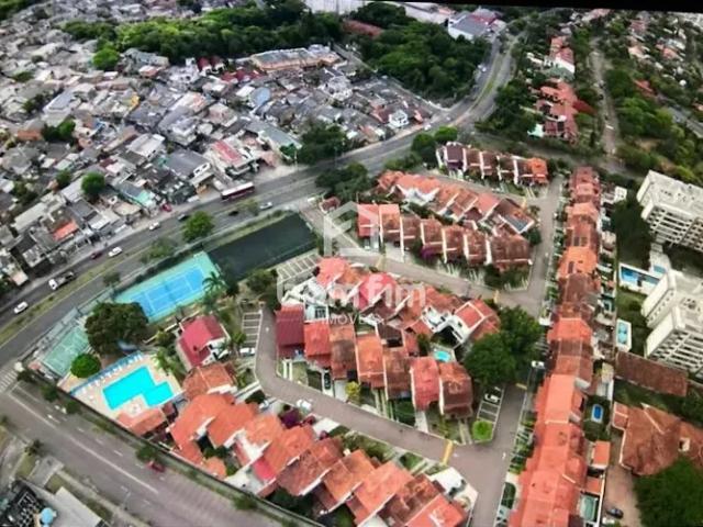 Casa em Cavalhada, Porto Alegre/RS de 180m² 3 quartos à venda por R$ 679.900,00