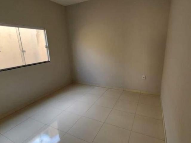 Casa em Cazeca, Uberlândia/MG de 60m² 2 quartos à venda por R$ 290.000,00