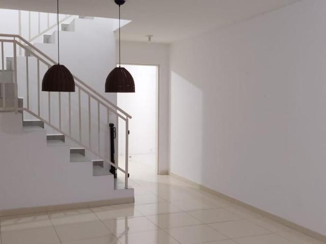 Casa em Centreville, Cotia/SP de 75m² 2 quartos à venda por R$ 378.000,00