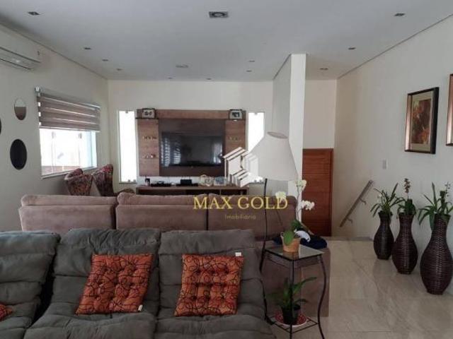 Casa em Centro, Taubaté/SP de 450m² 4 quartos à venda por R$ 1.596.000,00