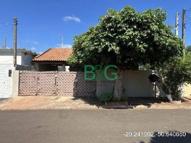 Casa em Centro, Urânia/SP de 60m² 3 quartos à venda por R$ 175.161,43