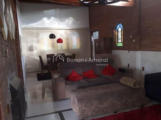 Casa em Centro, Valinhos/SP de 270m² 4 quartos à venda por R$ 980.000,00