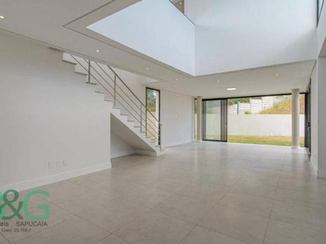 Casa em Centro, Vinhedo/SP de 400m² 4 quartos à venda por R$ 2.990.000,00 ou para locação R$ 21.000