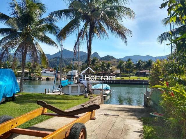 Casa em Centro, Angra dos Reis/RJ de 158m² 3 quartos à venda por R$ 3.199.900,00