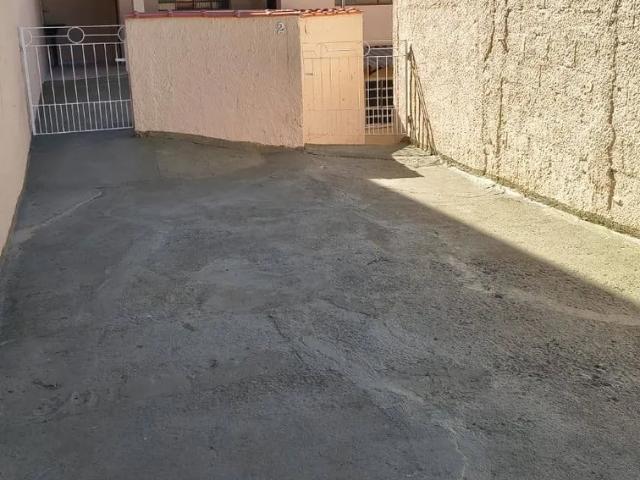 Casa em Centro, Araçariguama/SP de 50m² 2 quartos para locação R$ 2.000,00/mes