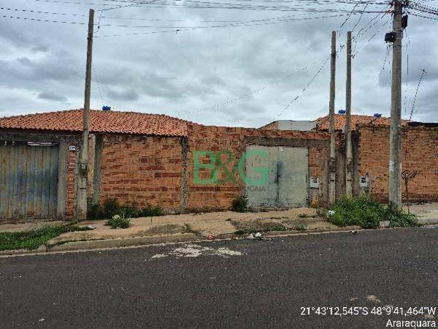 Casa em Centro, Araraquara/SP de 43m² 2 quartos à venda por R$ 105.667,03