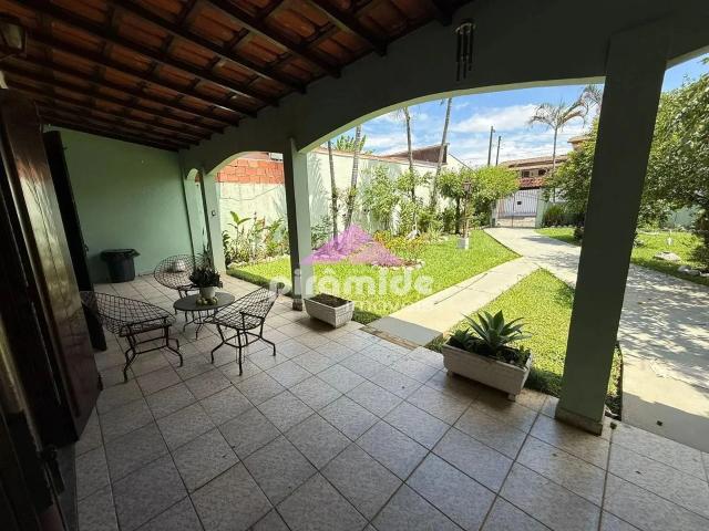 Casa em Centro, Caraguatatuba/SP de 130m² 2 quartos à venda por R$ 799.000,00