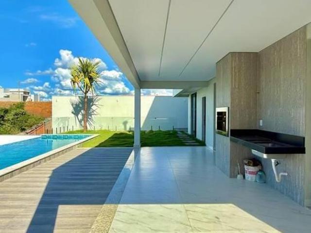 Casa em Centro, Caratinga/MG de 330m² 3 quartos à venda por R$ 3.490.000,00