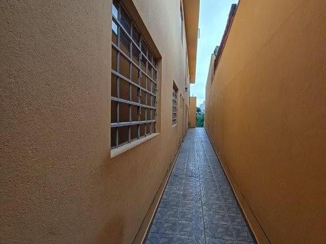 Casa em Centro, Cotia/SP de 150m² 1 quartos à venda por R$ 950.000,00 ou para locação R$ 2.100,00/me