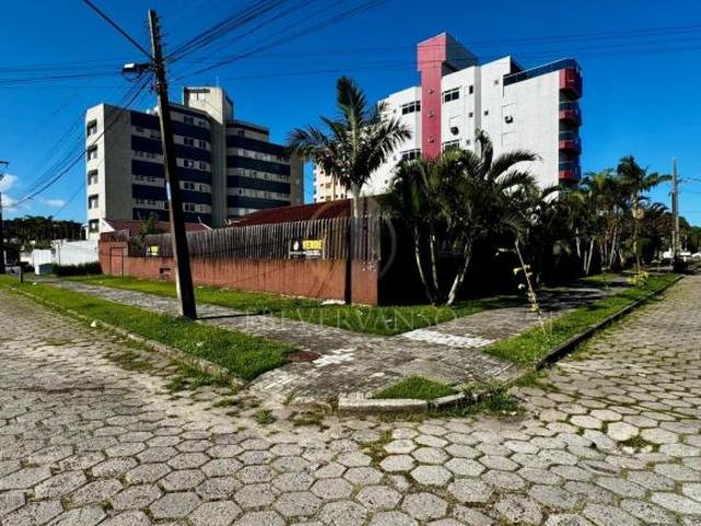 Casa à Venda no Centro de Guaratuba | 3 Dorms, 2 Suítes
