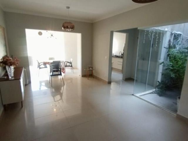 Casa em Centro, Itatiba/SP de 198m² 3 quartos à venda por R$ 574.900,00
