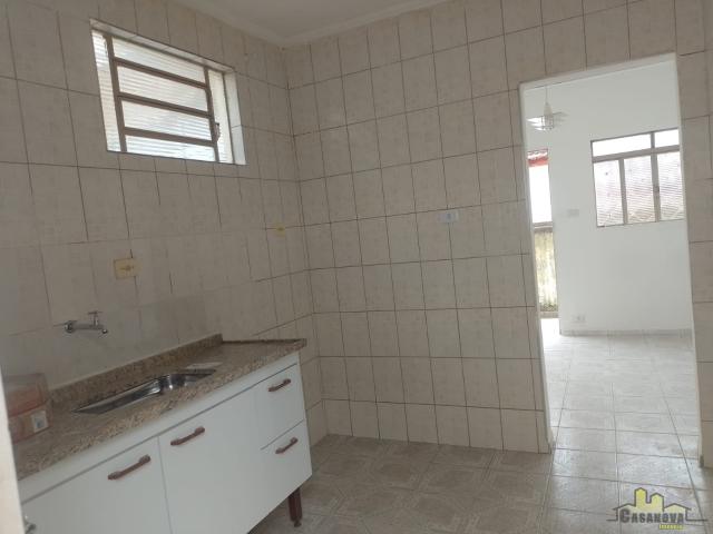Casa em Centro, Jacareí/SP de 0m² 1 quartos para locação R$ 1.100,00/mes