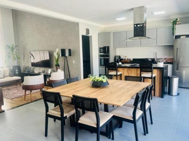 Casa em Centro, Jaguariúna/SP de 186m² 2 quartos à venda por R$ 1.400.000,00