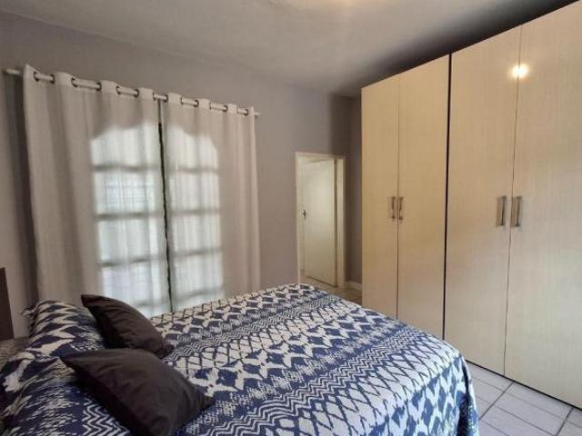 Casa em Centro, Jaguariúna/SP de 227m² 2 quartos à venda por R$ 630.000,00