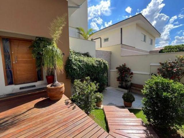 Casa em Centro, Jaguariúna/SP de 297m² 4 quartos à venda por R$ 1.900.000,00
