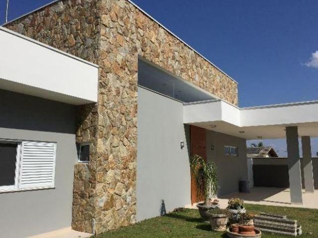 Casa em Centro, Jaguariúna/SP de 300m² 4 quartos à venda por R$ 2.200.000,00