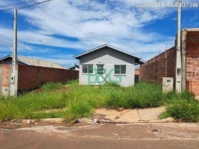 Casa em Centro, Lençóis Paulista/SP de 43m² 2 quartos à venda por R$ 170.063,43