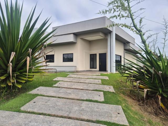 Casa em Centro, Londrina/PR de 198m² 4 quartos para locação R$ 7.000,00/mes