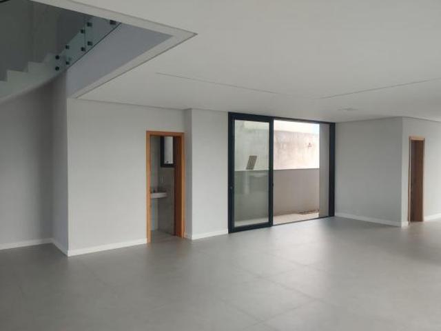 Casa em Centro, Londrina/PR de 220m² 4 quartos à venda por R$ 1.650.000,00
