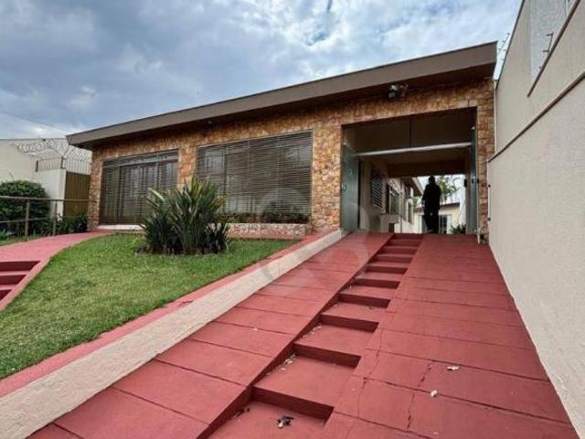 Casa em Centro, Londrina/PR de 362m² 3 quartos à venda por R$ 1.600.000,00 ou para locação R$ 7.000