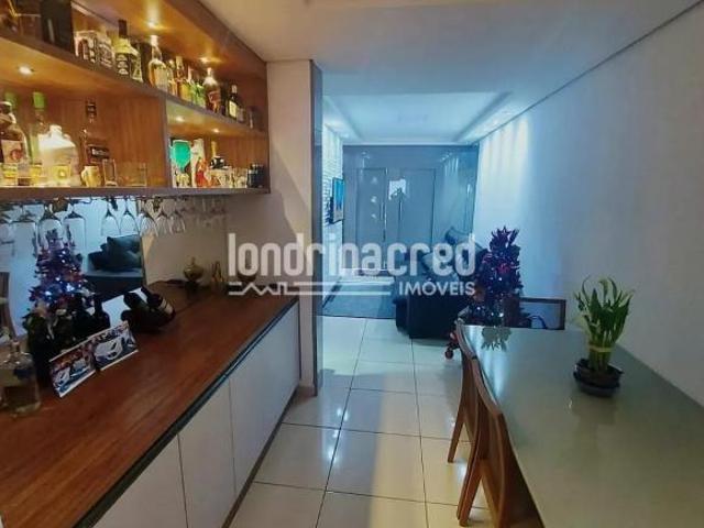 Casa em Centro, Londrina/PR de 58m² 3 quartos à venda por R$ 280.000,00