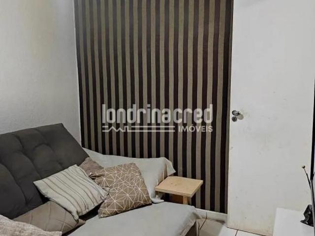 Casa em Centro, Londrina/PR de 60m² 2 quartos à venda por R$ 199.000,00