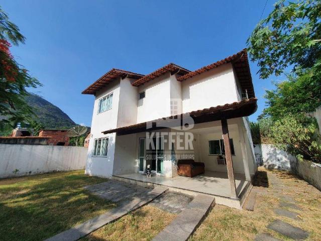 Casa em Recanto de Itaipuaçu Itaipuaçu, Maricá/RJ de 275m² 4 quartos à venda por R$ 849.000,00