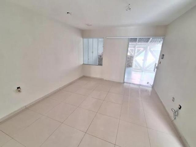 Casa em Centro, Marília/SP de 180m² 2 quartos à venda por R$ 450.000,00