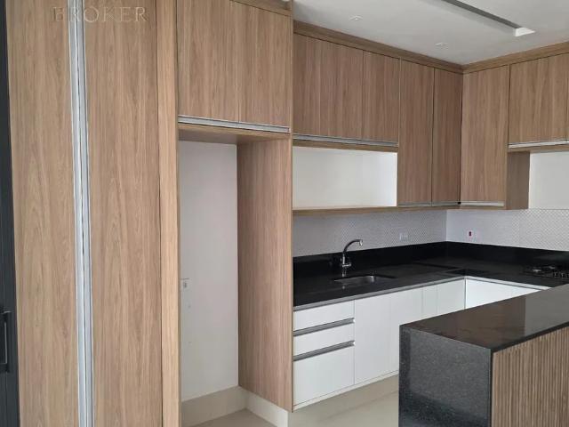 Casa em Centro, Marília/SP de 180m² 3 quartos à venda por R$ 1.099.900,00