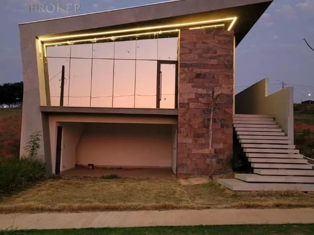 Casa em Centro, Marília/SP de 195m² 3 quartos à venda por R$ 989.000,00