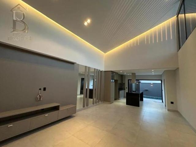 Casa em Centro, Marília/SP de 200m² 3 quartos à venda por R$ 1.490.000,00