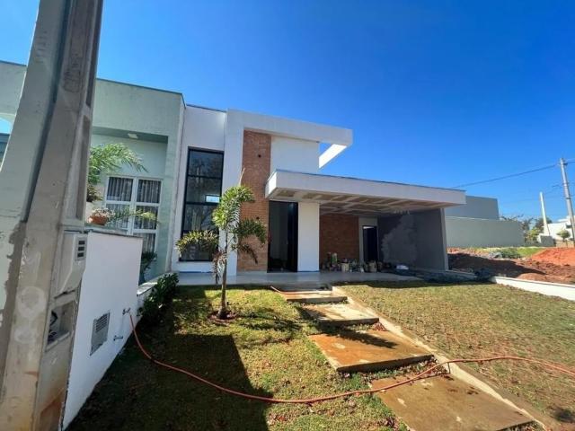Casa em Centro, Marília/SP de 250m² 3 quartos à venda por R$ 879.000,00
