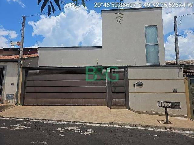 Casa em Centro, Monte Aprazível/SP de 192m² 3 quartos à venda por R$ 350.841,95