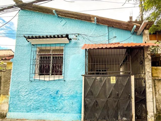 Casa em Centro, Niterói/RJ de 158m² 2 quartos à venda por R$ 394.900,00