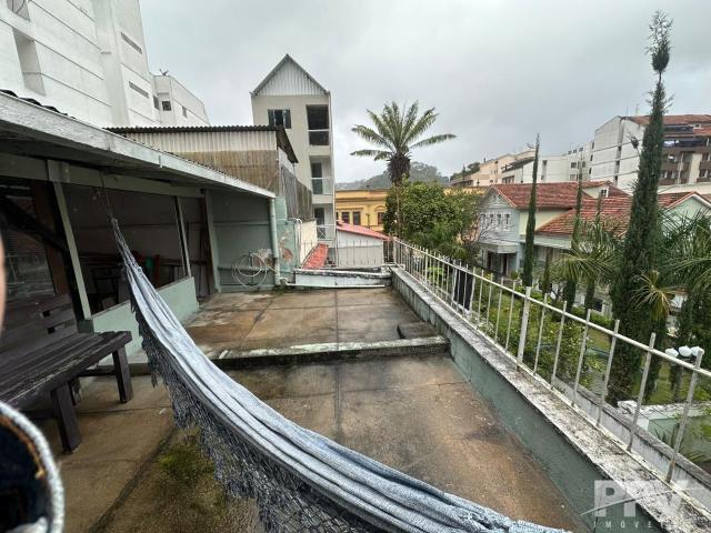 Casa em Centro, Nova Friburgo/RJ de 174m² 5 quartos à venda por R$ 849.000,00