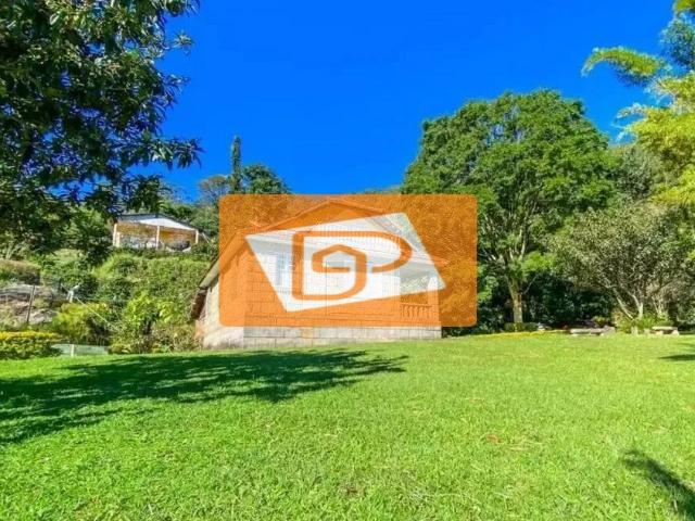 Casa em Centro, Petrópolis/RJ de 400m² 5 quartos à venda por R$ 1.579.000,00