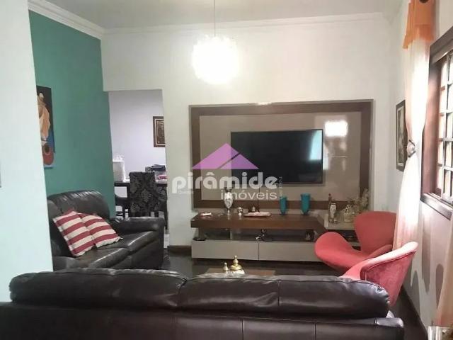 Casa em Centro, São José dos Campos/SP de 136m² 3 quartos à venda por R$ 684.900,00