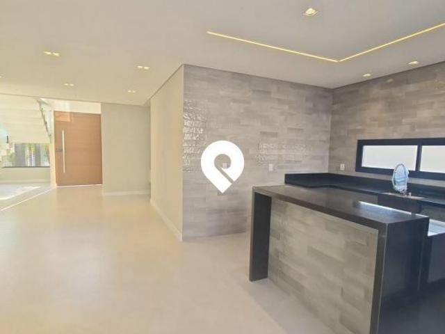 Casa em Cézar de Souza, Mogi das Cruzes/SP de 228m² 3 quartos à venda por R$ 2.100.000,00