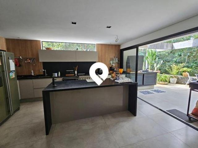 Casa em Cézar de Souza, Mogi das Cruzes/SP de 300m² 3 quartos à venda por R$ 2.800.000,00